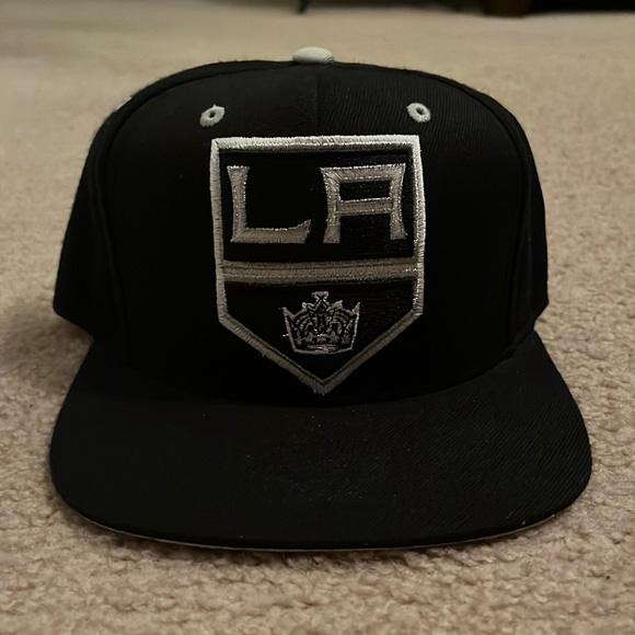 Mitchell & Ness | Accessories | Used Mitchell Ness Nhl Los Angeles Kings Adjustable Flat Brim ...